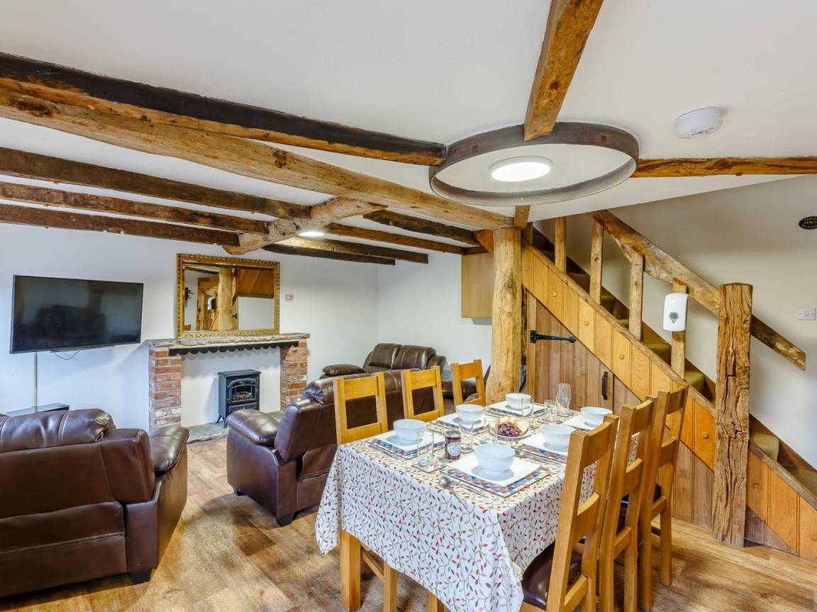 Cottage ∙ 3 Bedrooms ∙ 6 Guests - Shropshire