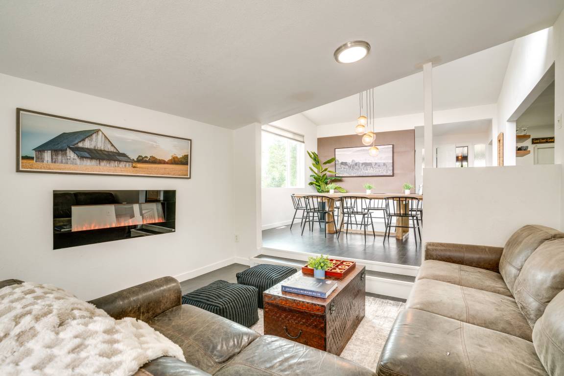 248 M² House ∙ 4 Bedrooms ∙ 8 Guests - Loveland, CO
