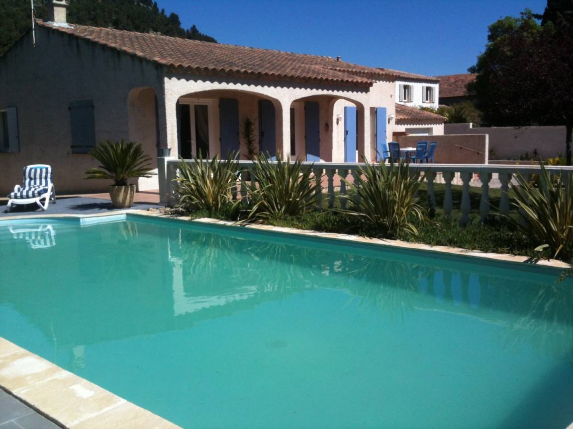 105 M² Villa ∙ 2 Chambres ∙ 8 Personnes - Salon-de-Provence
