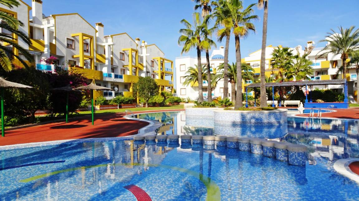 100 M² Apartamento ∙ 3 Habitaciones ∙ 6 Huéspedes - Oliva