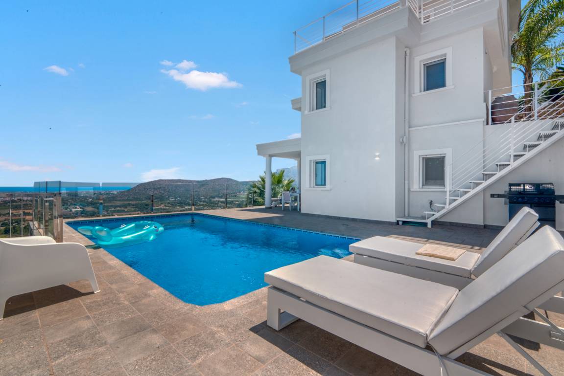 195 M² Villa ∙ 3 Slaapkamers ∙ 6 Gasten - Pedreguer