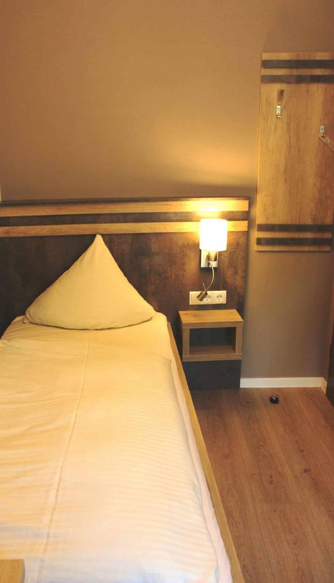 12 M² Hotel ∙ 1 Bedroom ∙ 1 Guest - Mayschoß