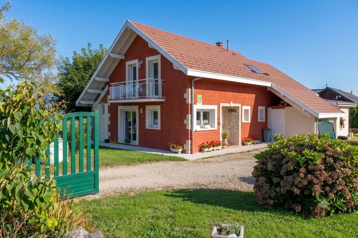 120 M² Maison De Vacances ∙ 3 Chambres ∙ 6 Personnes - Lépin-le-Lac