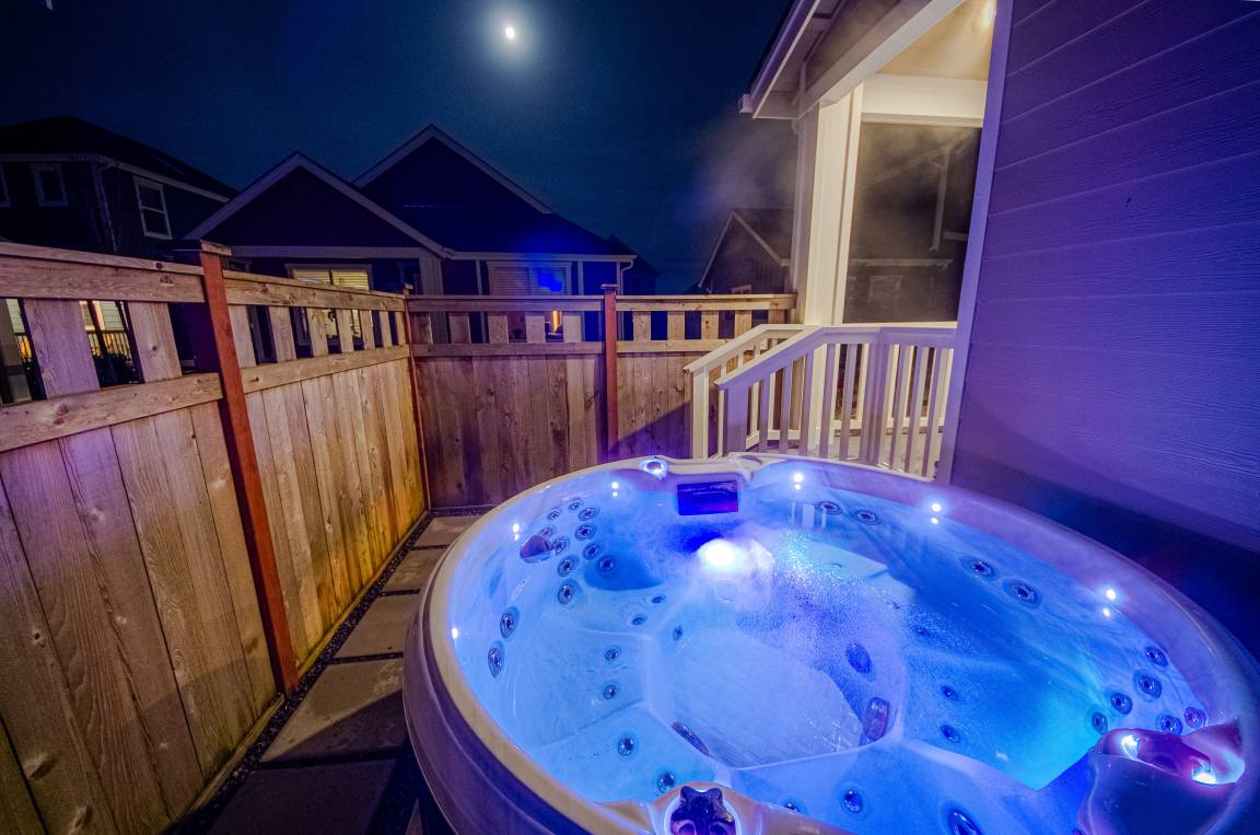 162 M² Cottage ∙ 3 Bedrooms ∙ 8 Guests - Ocean Shores, WA