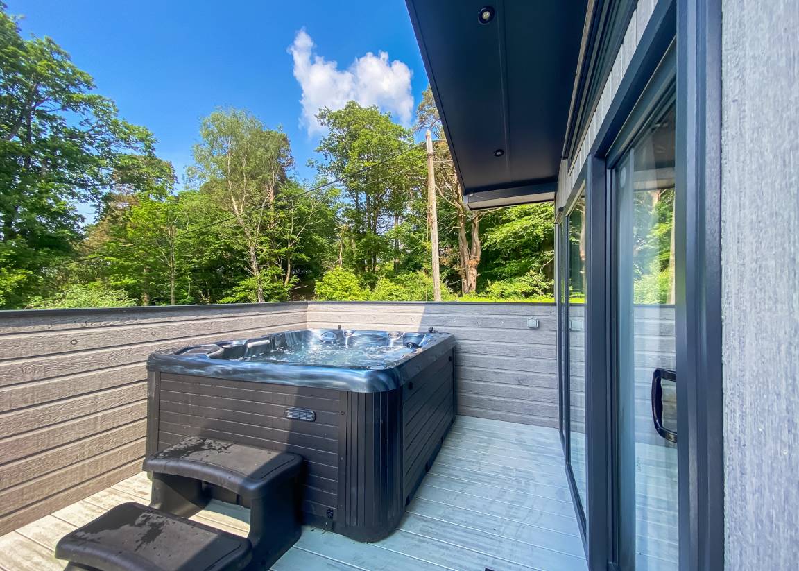 Chalet ∙ 4 Bedrooms ∙ 6 Guests - Bangor