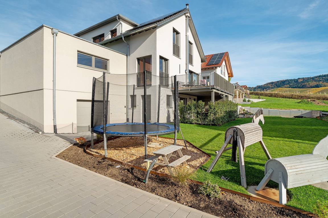 70 M² Ferienwohnung ∙ 1 Schlafzimmer ∙ 4 Gäste - Durbach