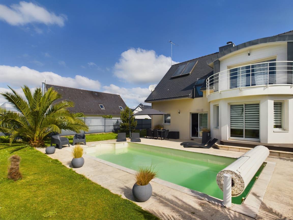163 M² House ∙ 5 Bedrooms ∙ 8 Guests - Concarneau
