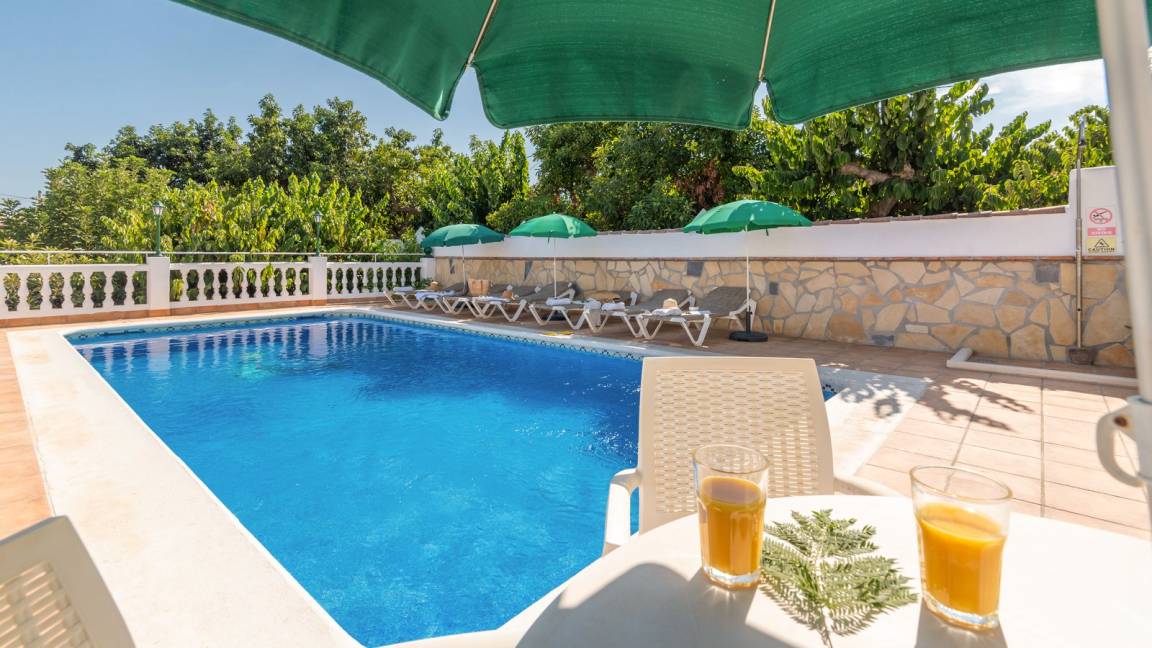 120 M² Maison De Vacances ∙ 4 Chambres ∙ 7 Personnes - Torrox Costa