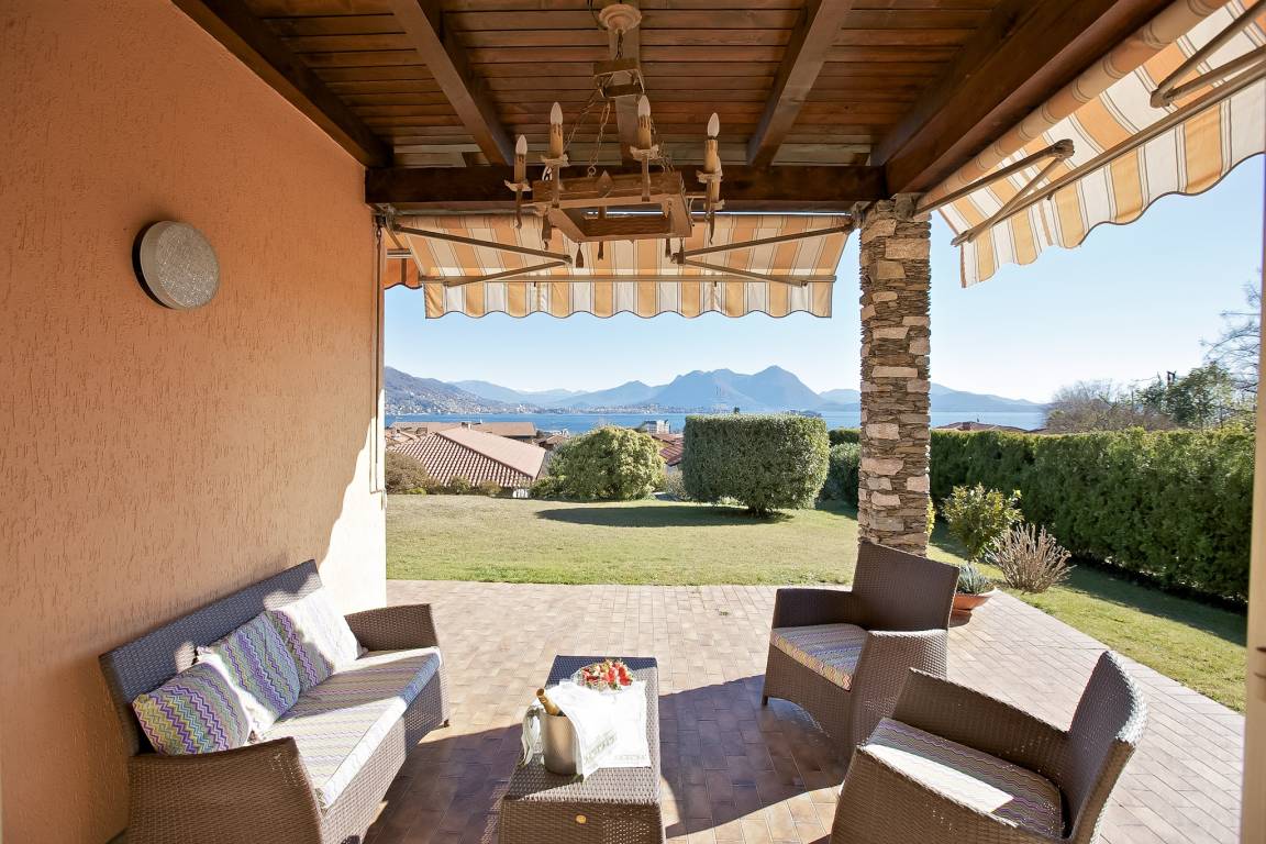 200 M² Casa ∙ 3 Camere Da Letto ∙ 7 Ospiti - Omegna