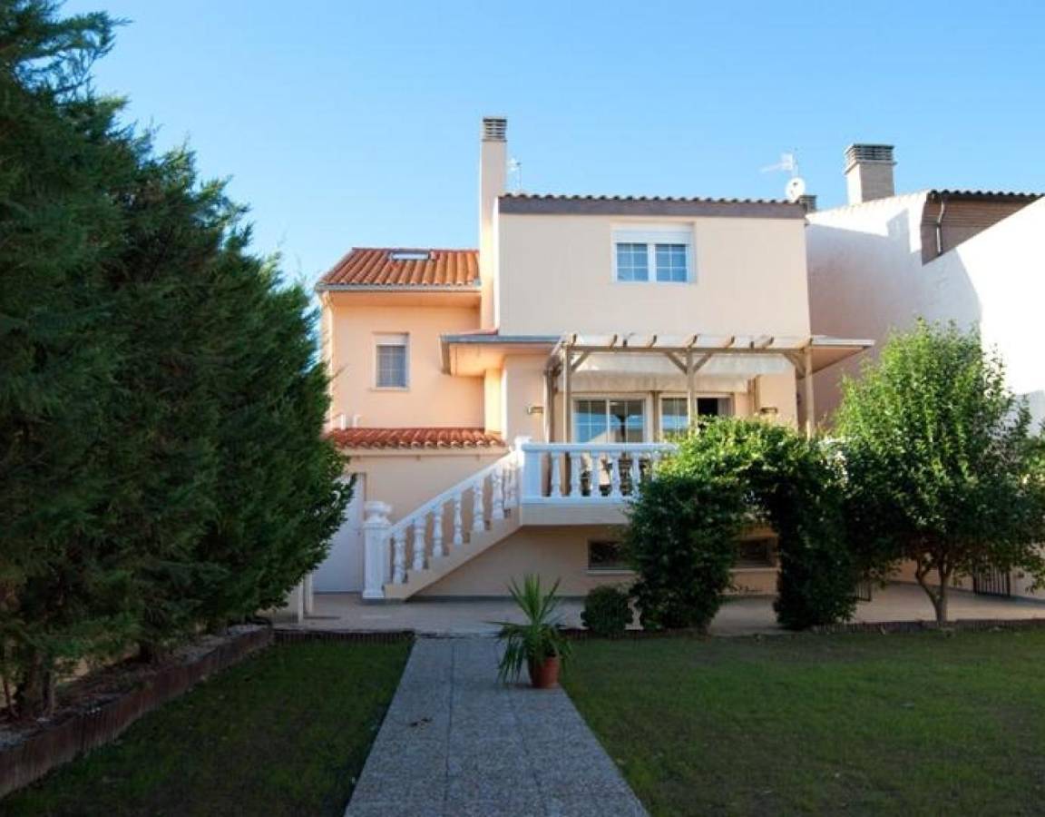 300 M² Casa ∙ 5 Camere Da Letto ∙ 14 Ospiti - Tudela