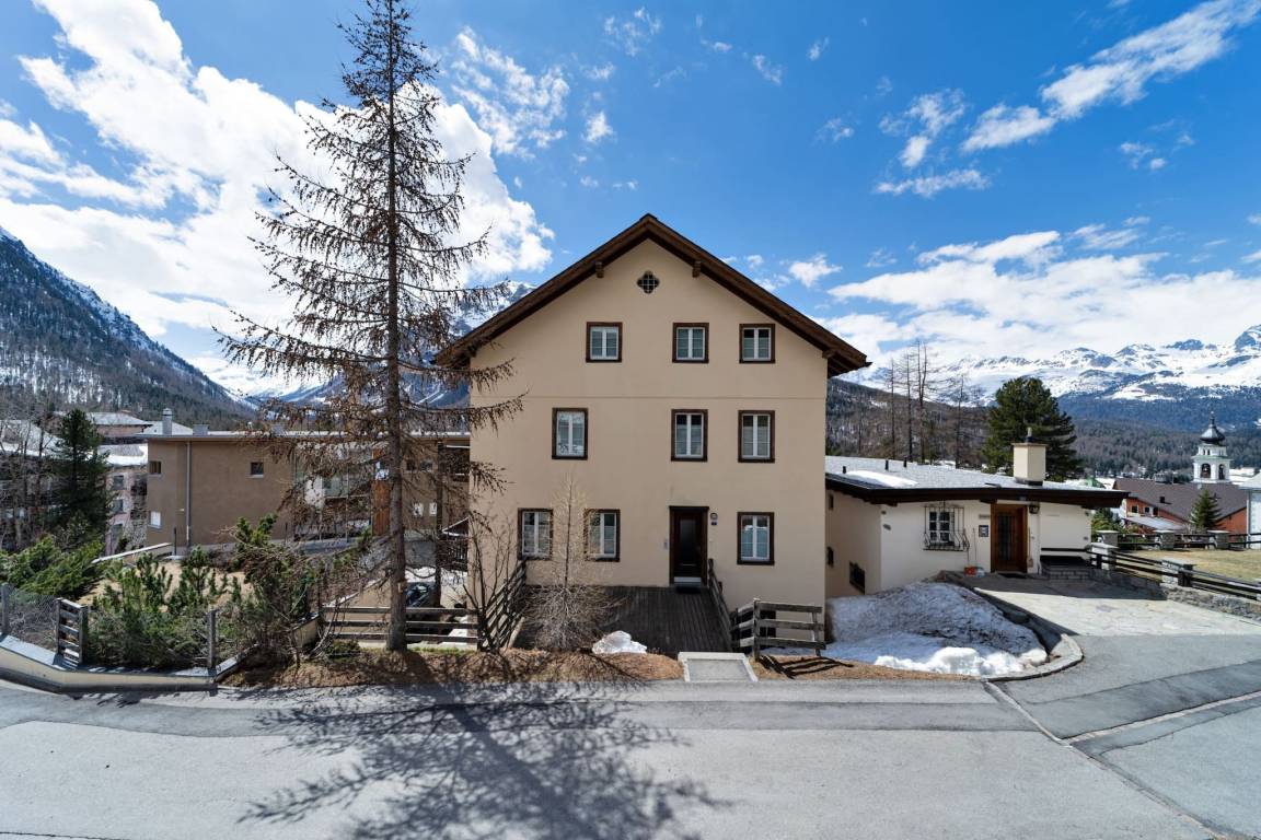 50 M² Ferienwohnung ∙ 3 Schlafzimmer ∙ 4 Gäste - Pontresina