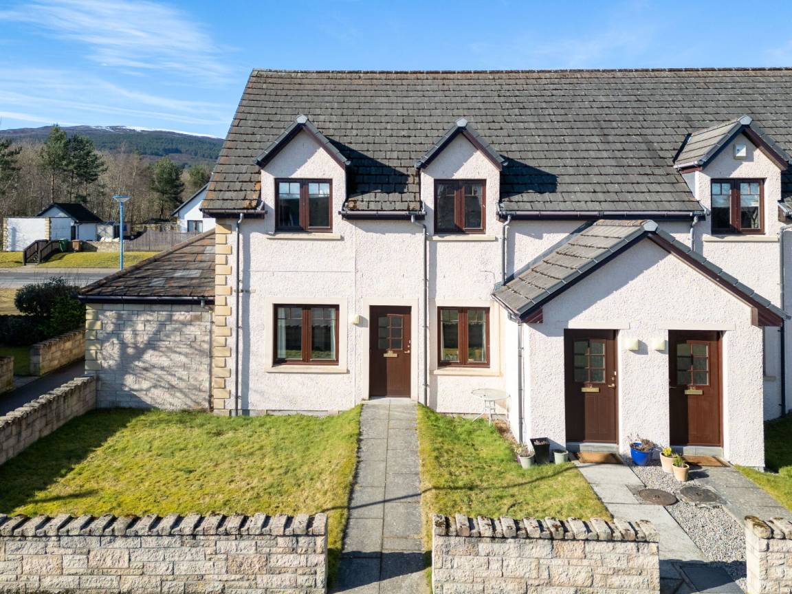 64 M² Apartment ∙ 2 Bedrooms ∙ 4 Guests - Loch Morlich