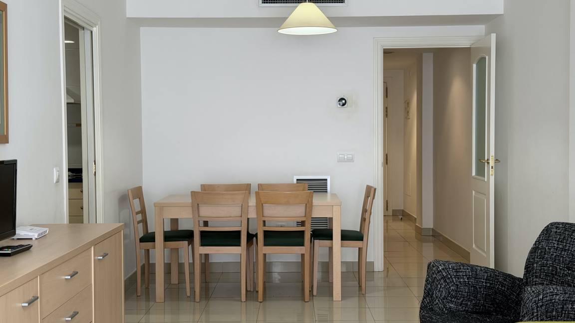 60 M² Apartamento ∙ 2 Habitaciones ∙ 6 Huéspedes - La Escala