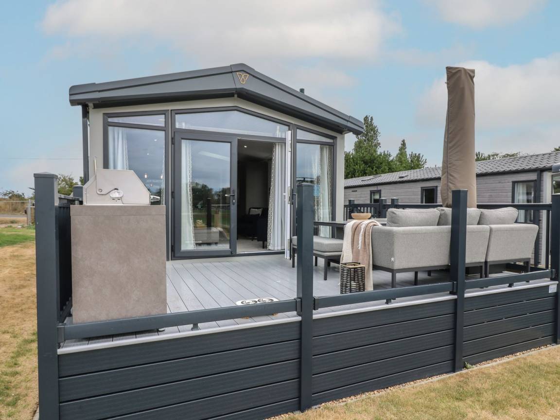Cottage ∙ 2 Bedrooms ∙ 4 Guests - West Mersea