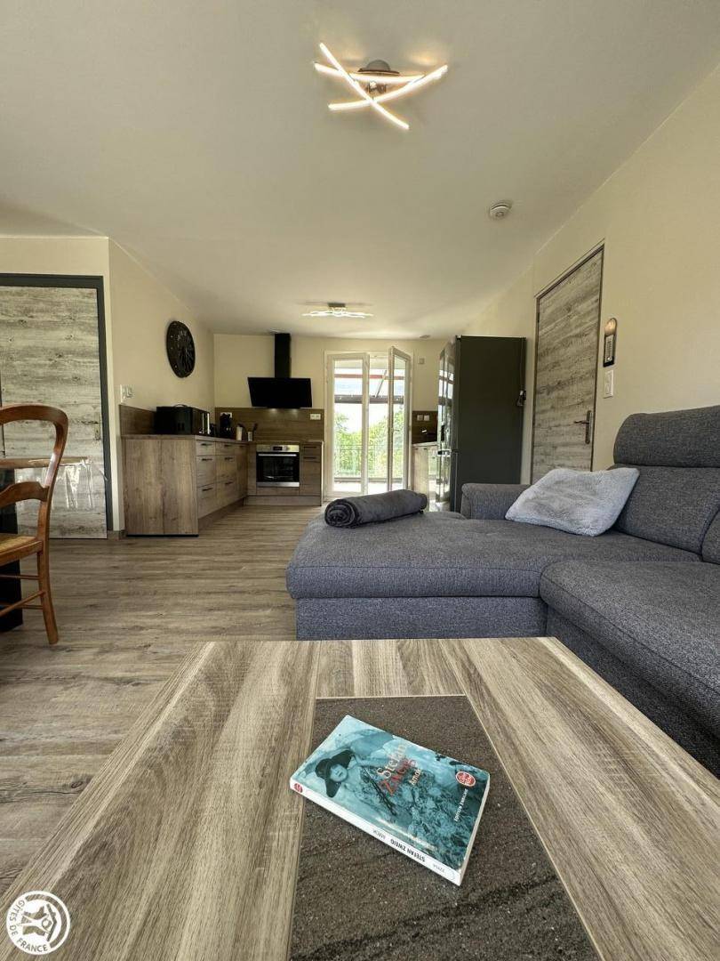 113 M² Gîte ∙ 3 Chambres ∙ 6 Personnes - Hauteville-Lompnes