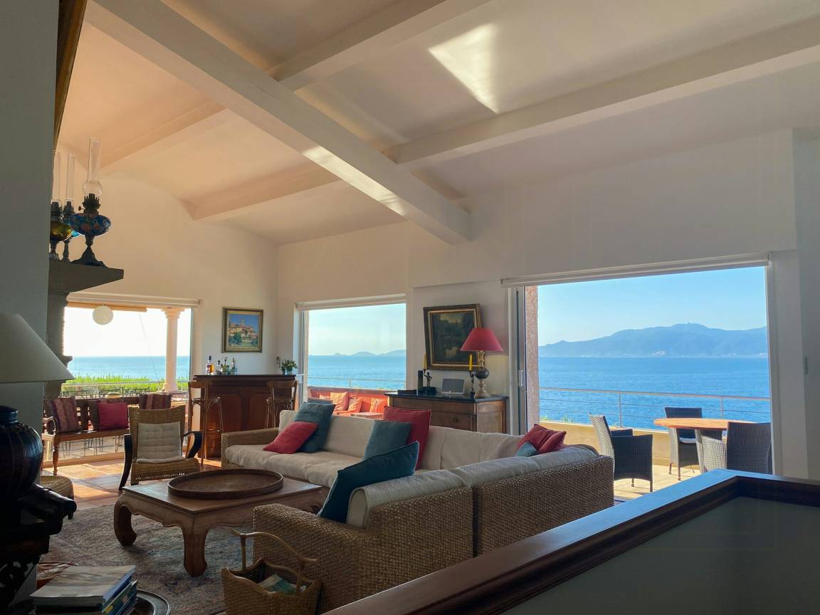 300 M² Maison De Vacances ∙ 6 Chambres ∙ 13 Personnes - Serra-di-Ferro