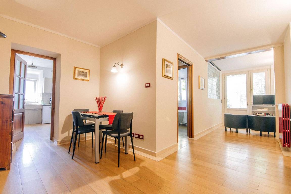 60 M² Ferienwohnung ∙ 1 Schlafzimmer ∙ 3 Gäste - Montecarlo