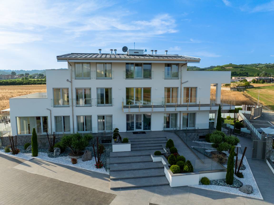 75 M² Appartamento ∙ 2 Camere Da Letto ∙ 4 Ospiti - Bra
