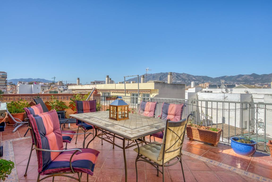 80 M² Apartment ∙ 2 Bedrooms ∙ 4 Guests - Fuengirola