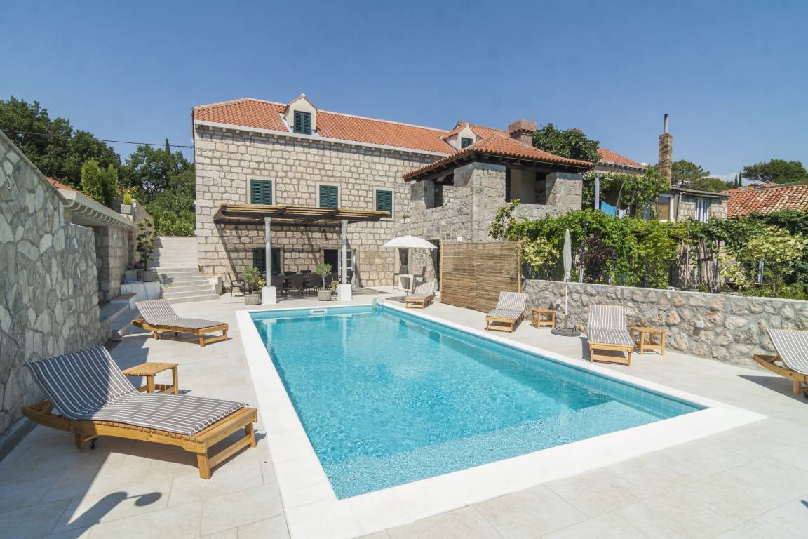 Villa ∙ 5 Bedrooms ∙ 10 Guests - Cavtat
