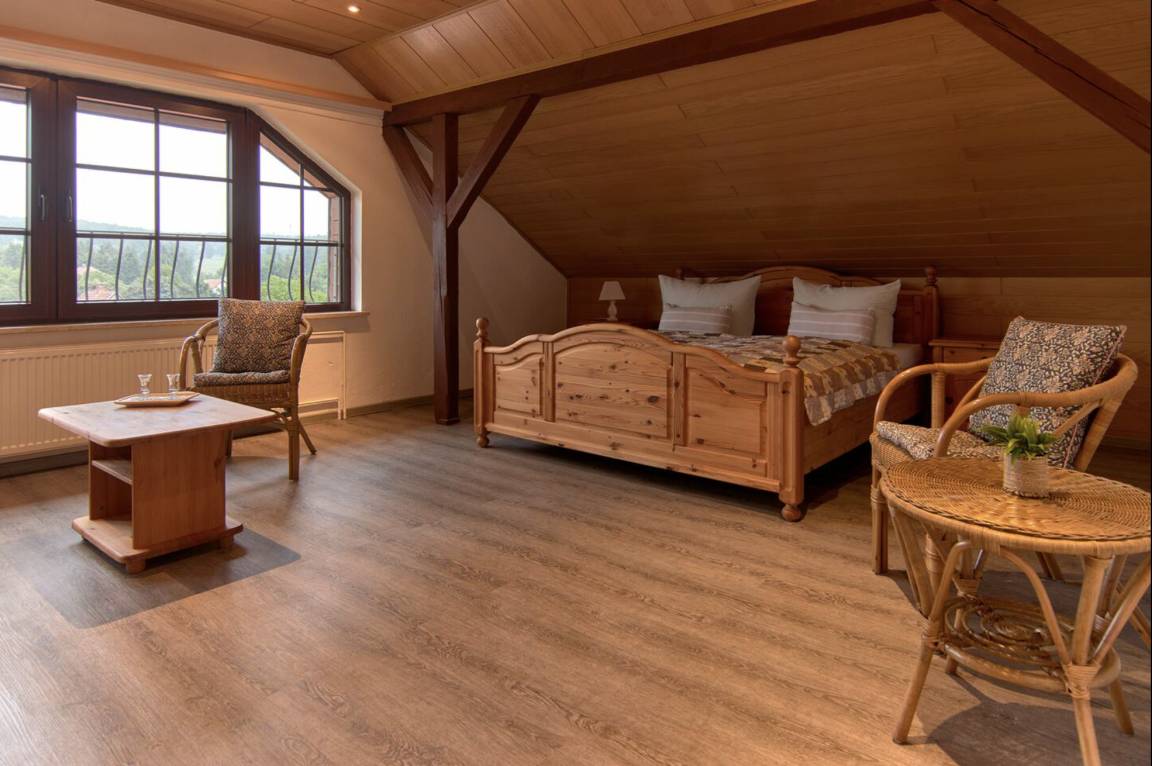 65 M² Ferienwohnung ∙ 2 Schlafzimmer ∙ 5 Gäste - Harzgerode