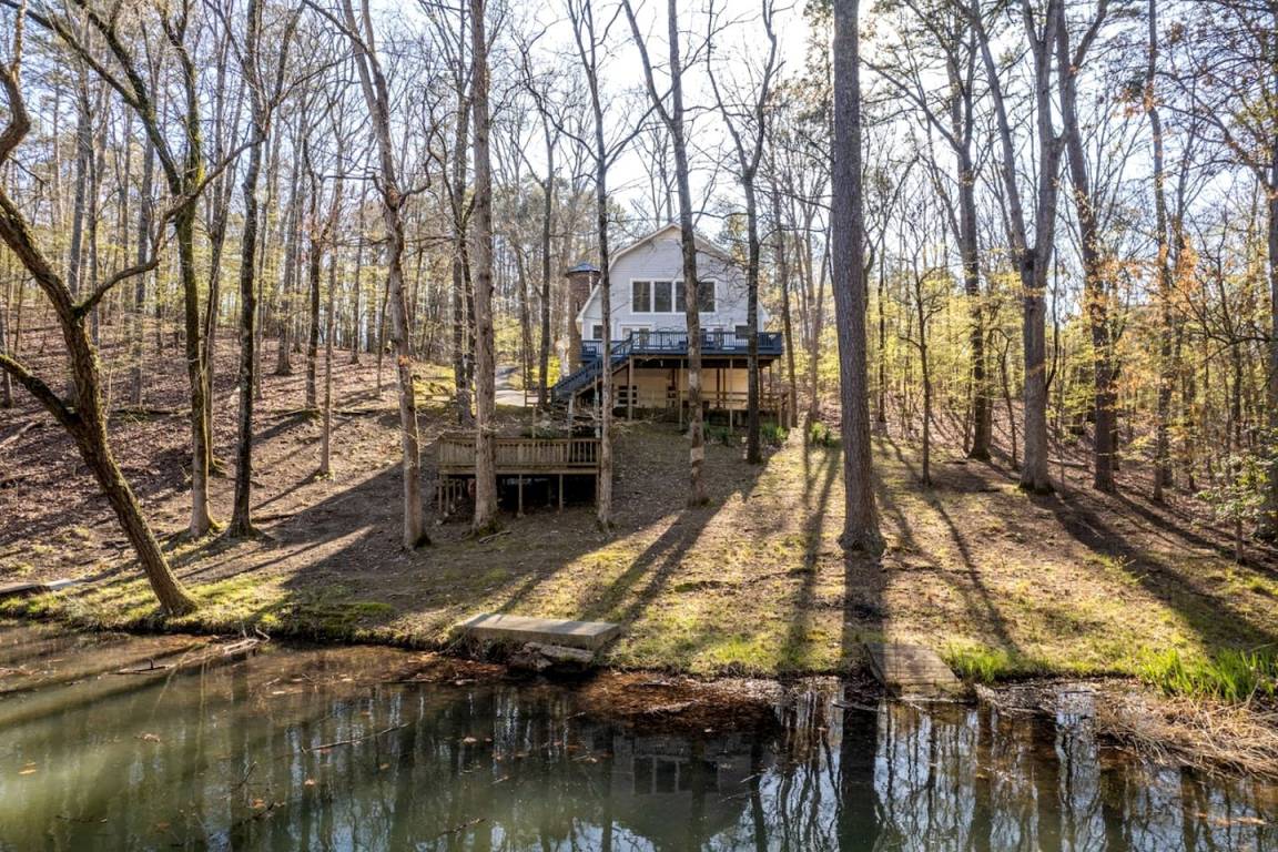 House ∙ 3 Bedrooms ∙ 6 Guests - Malvern, AR