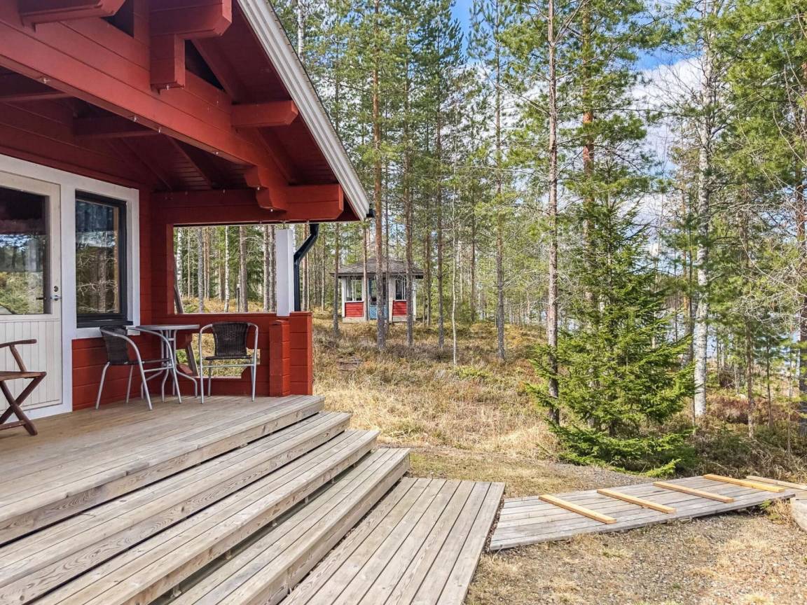 42 M² Talo ∙ 2 Makuuhuonetta ∙ 6 Vierasta - Enonkoski