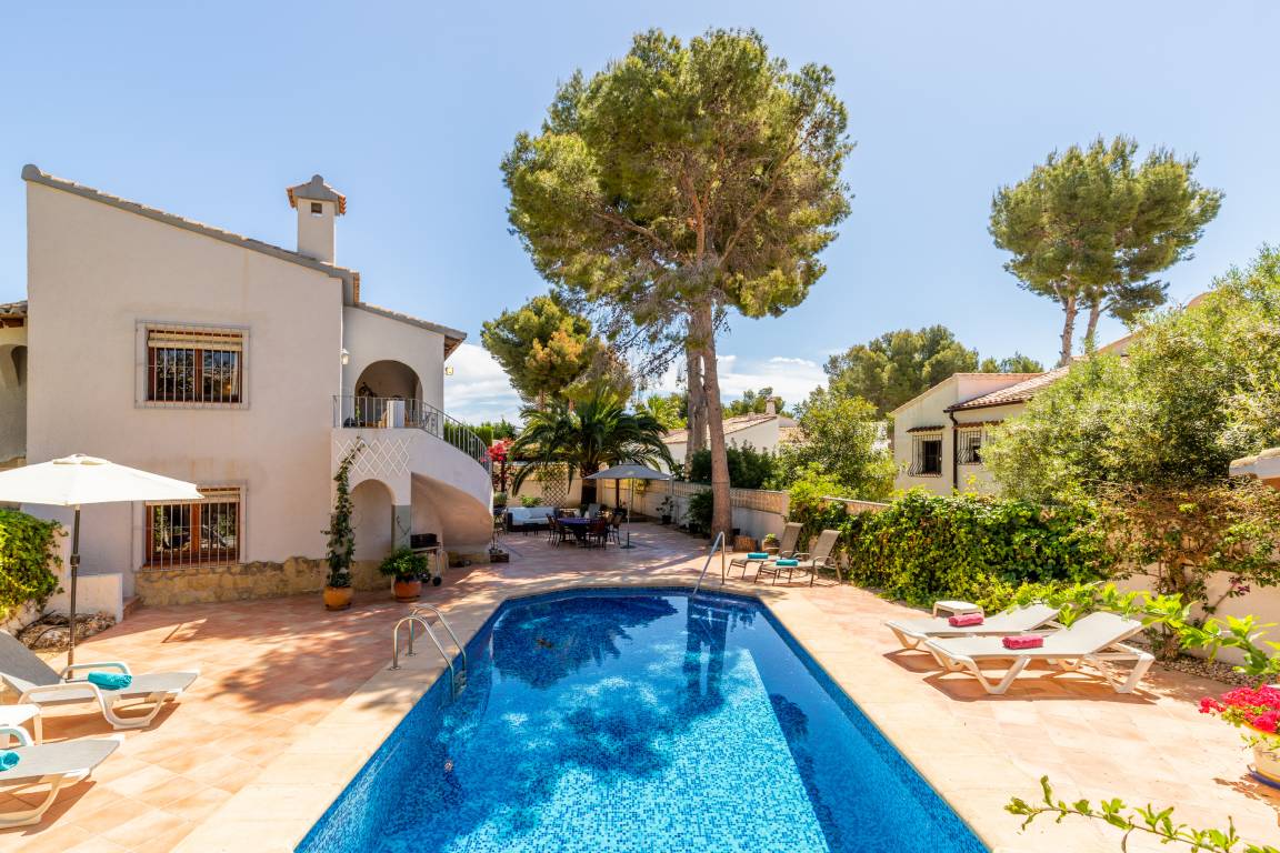 200 M² Villa ∙ 4 Habitaciones ∙ 10 Huéspedes - Benitachell