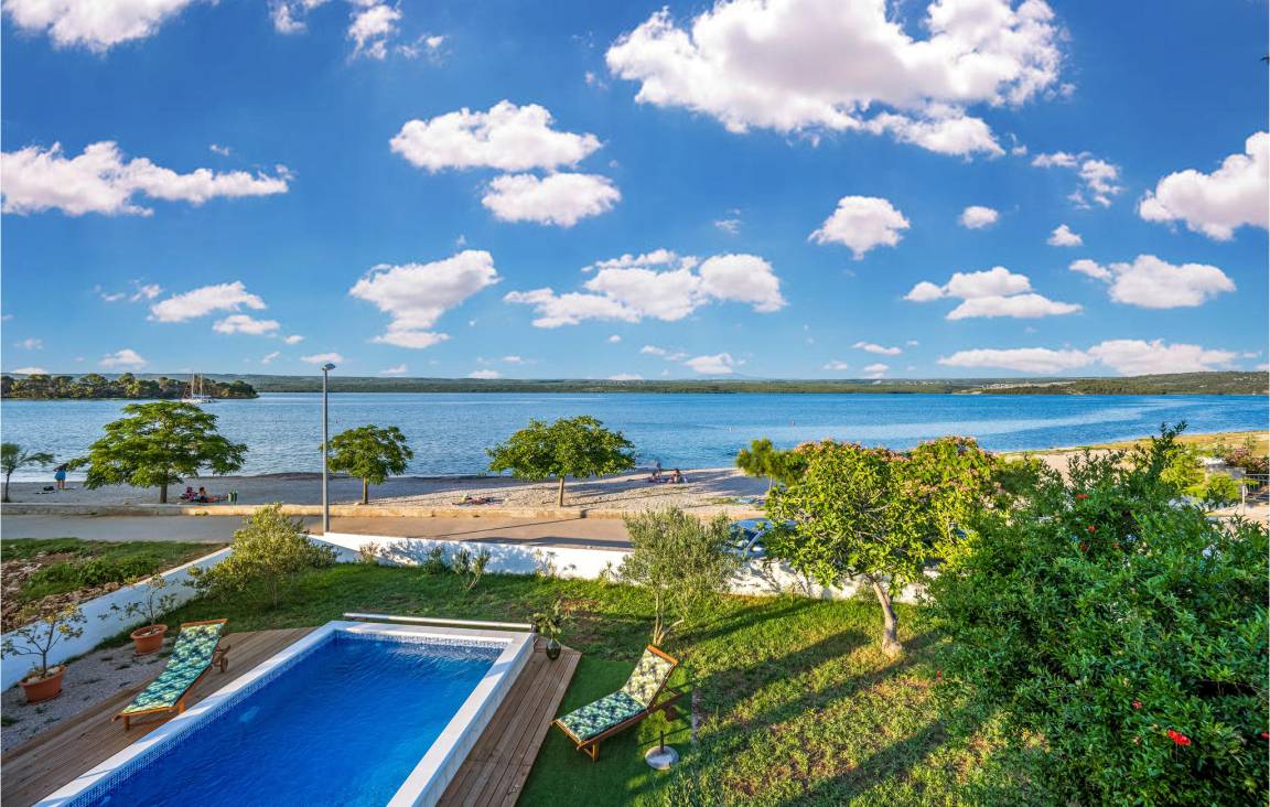 150 M² Ferienhaus ∙ 4 Schlafzimmer ∙ 10 Gäste - Šibenik
