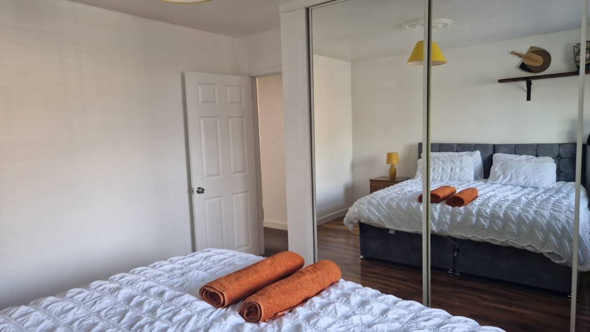 50 M² Cottage ∙ 2 Bedrooms ∙ 4 Guests - Durham
