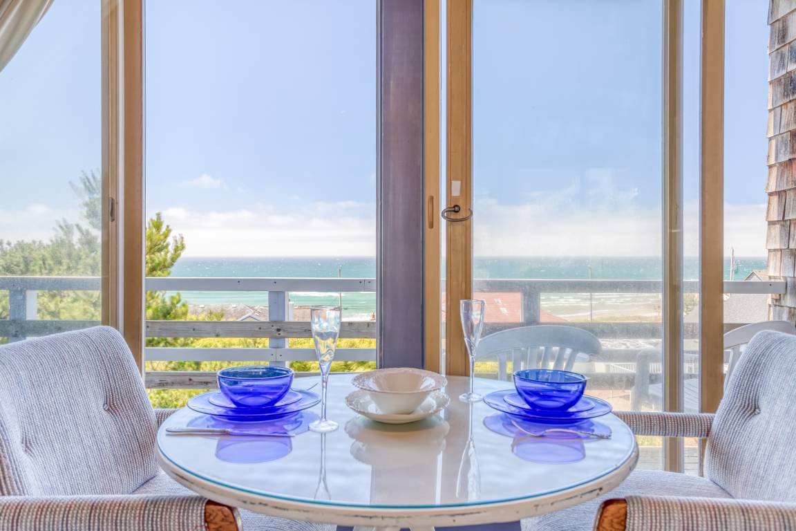 95 M² House ∙ 2 Bedrooms ∙ 4 Guests - Lincoln City, OR