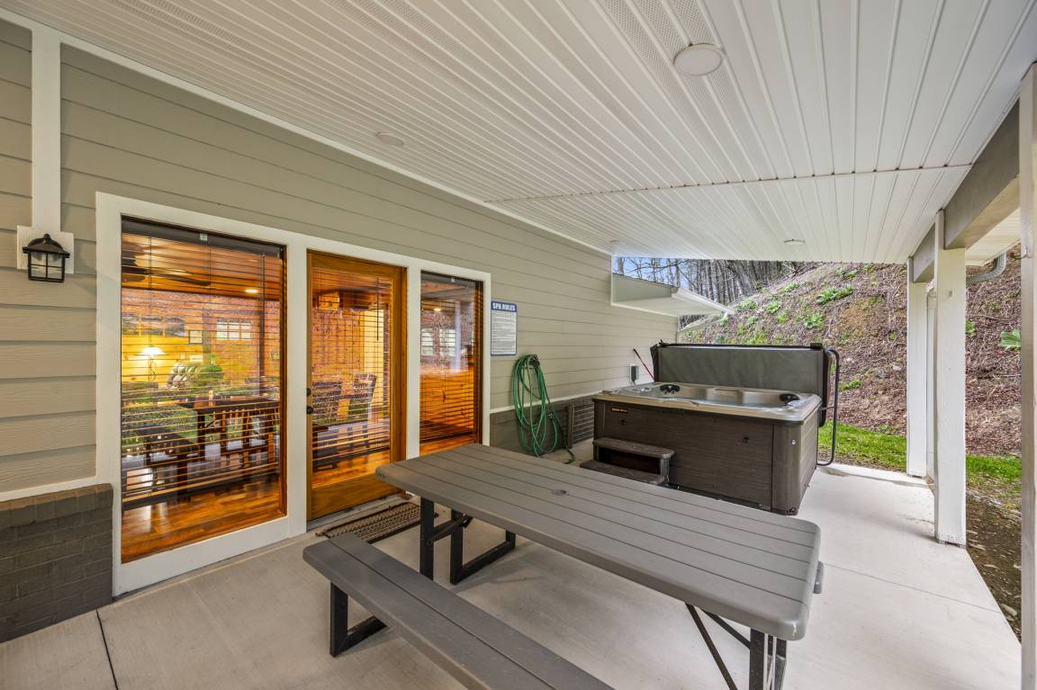 186 M² House ∙ 4 Bedrooms ∙ 10 Guests - Gatlinburg, TN
