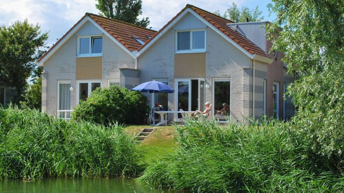 110 M² Ferienhaus ∙ 3 Schlafzimmer ∙ 6 Gäste - Makkum
