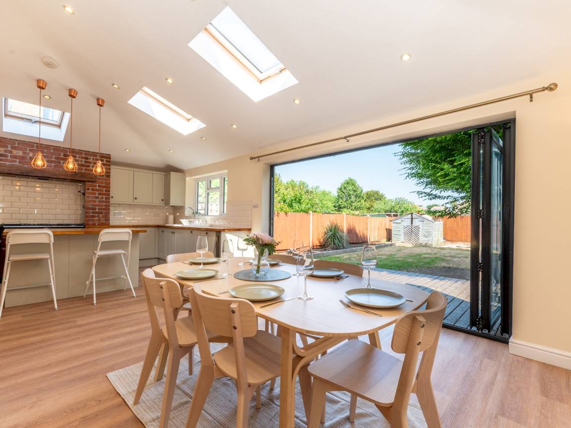 149 M² Maison De Vacances ∙ 4 Chambres ∙ 8 Personnes - Aéroport de Londres Heathrow (LHR)