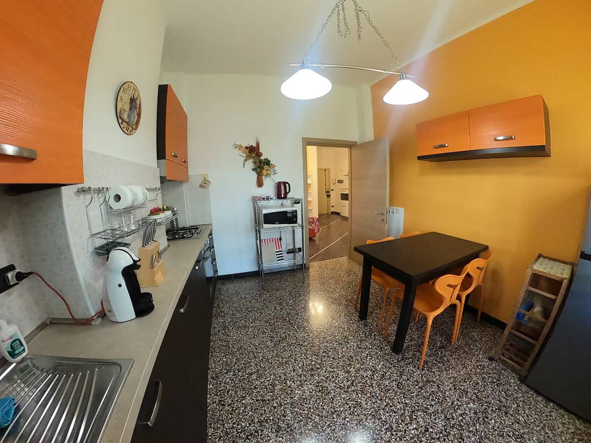 52 M² Apartamento ∙ 1 Habitación ∙ 4 Huéspedes - Albisola Superiore