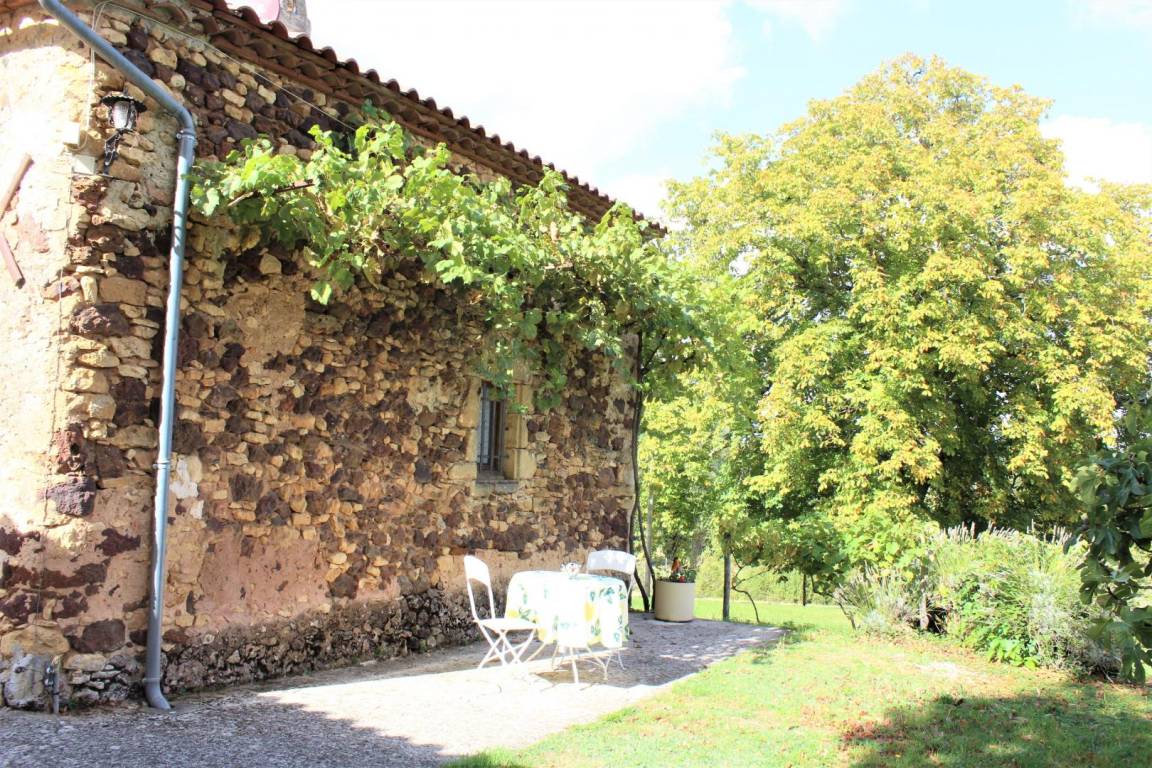70 M² Gîte ∙ 2 Bedrooms ∙ 4 Guests - Belvès