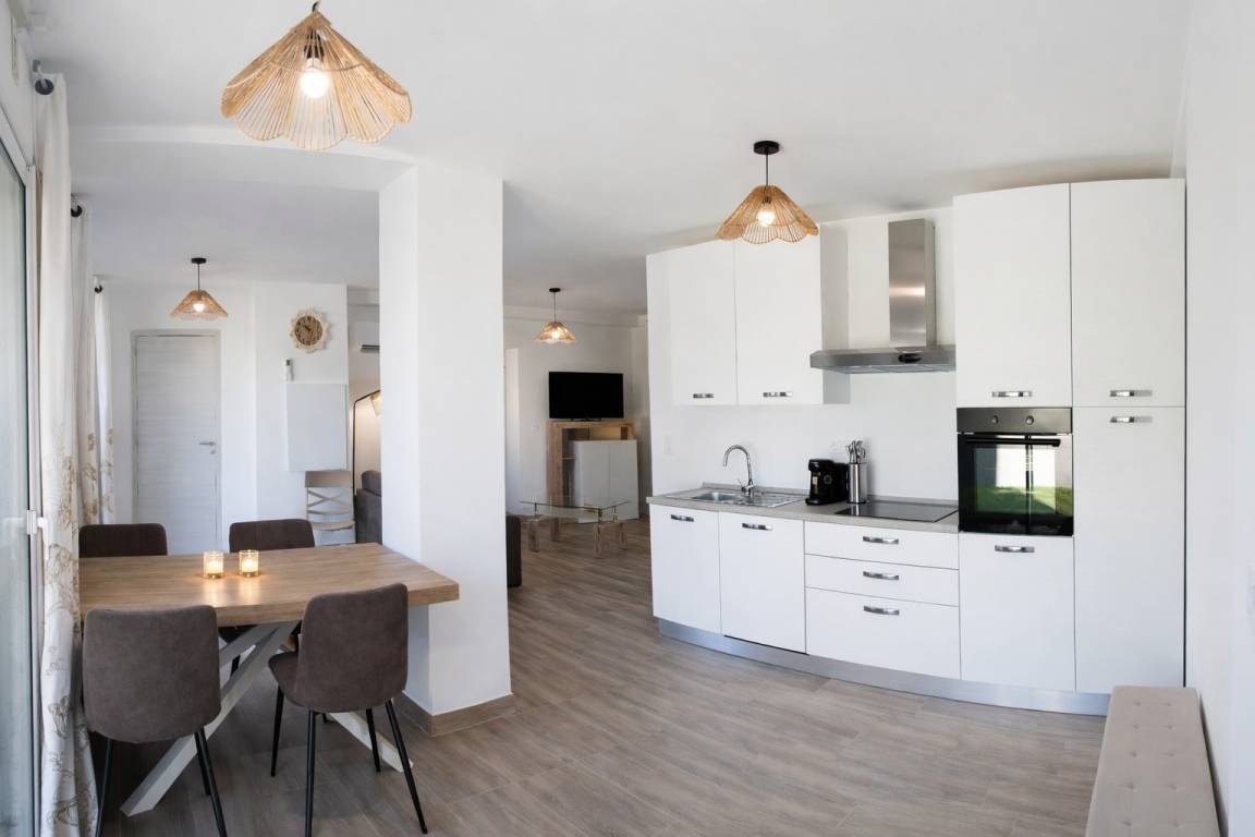 68 M² Appartamento Vacanza ∙ 2 Camere Da Letto ∙ 4 Ospiti - Bastia