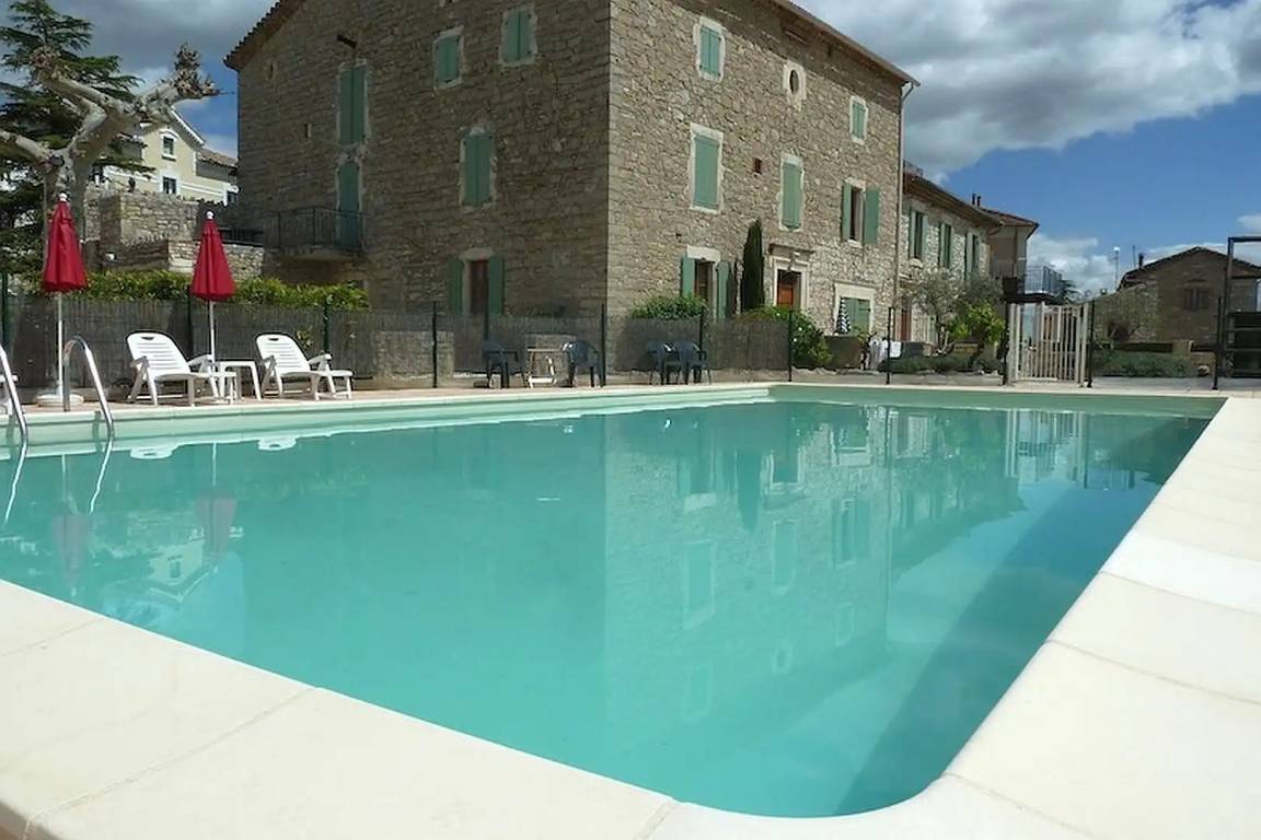 220 M² Appartement ∙ 4 Chambres ∙ 12 Personnes - Anduze