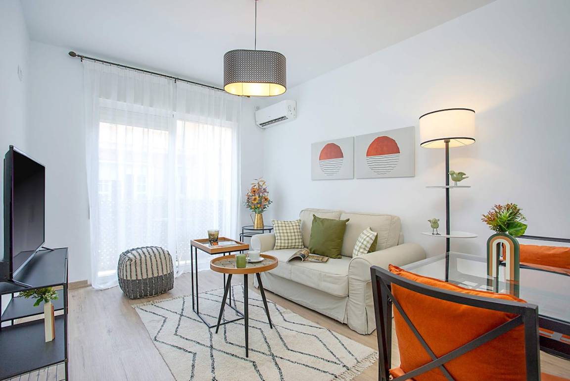 42 M² Apartamento ∙ 1 Habitación ∙ 3 Huéspedes - Seville