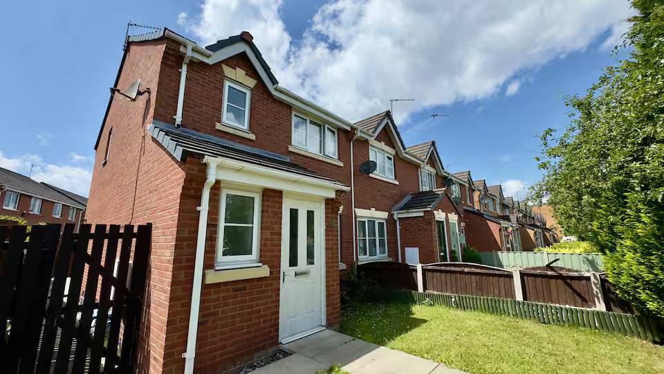 93 M² Casa ∙ 3 Habitaciones ∙ 4 Huéspedes - Liverpool