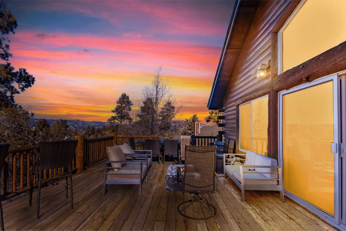 239 M² House ∙ 3 Bedrooms ∙ 8 Guests - Big Bear, CA