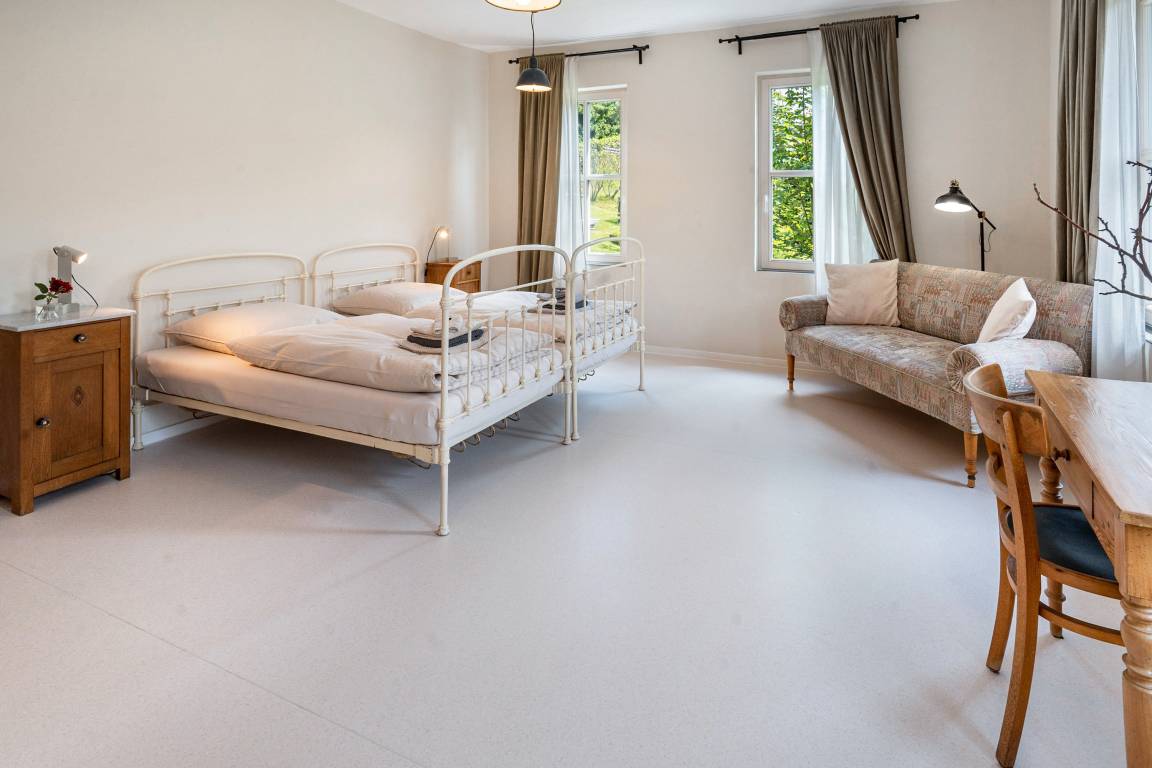 53 M² Ferienwohnung ∙ 1 Schlafzimmer ∙ 2 Gäste - Enzklösterle