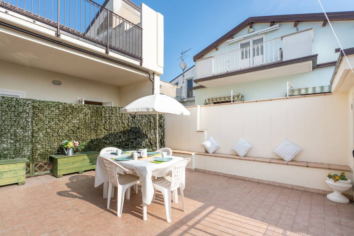 75 M² Appartamento ∙ 2 Camere Da Letto ∙ 6 Ospiti - Roseto degli Abruzzi