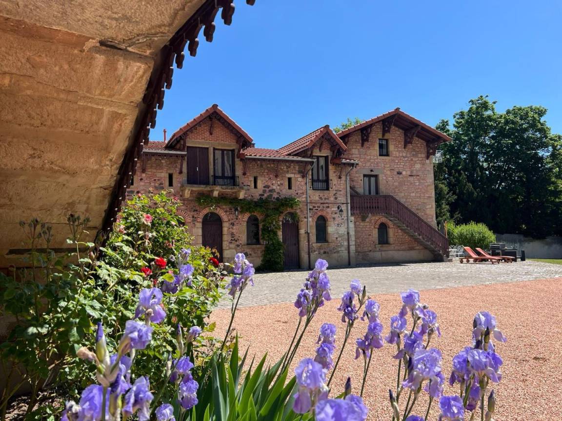 120 M² Gîte ∙ 3 Chambres ∙ 6 Personnes - Cournon-d'Auvergne