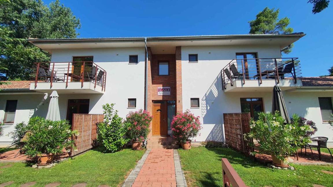 40 M² Apartment ∙ 2 Bedrooms ∙ 4 Guests - Tihany