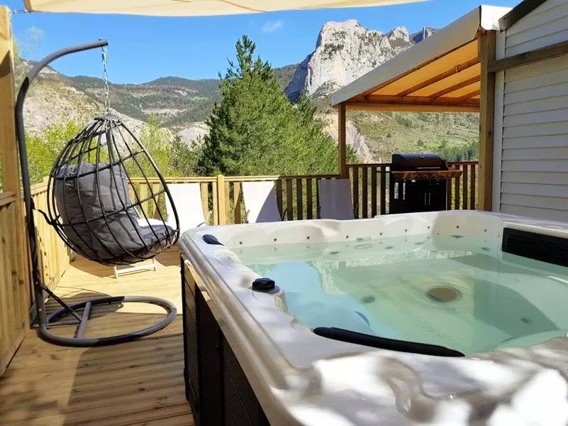 40 M² Mobil-home ∙ 3 Chambres ∙ 6 Personnes - Laragne-Montéglin
