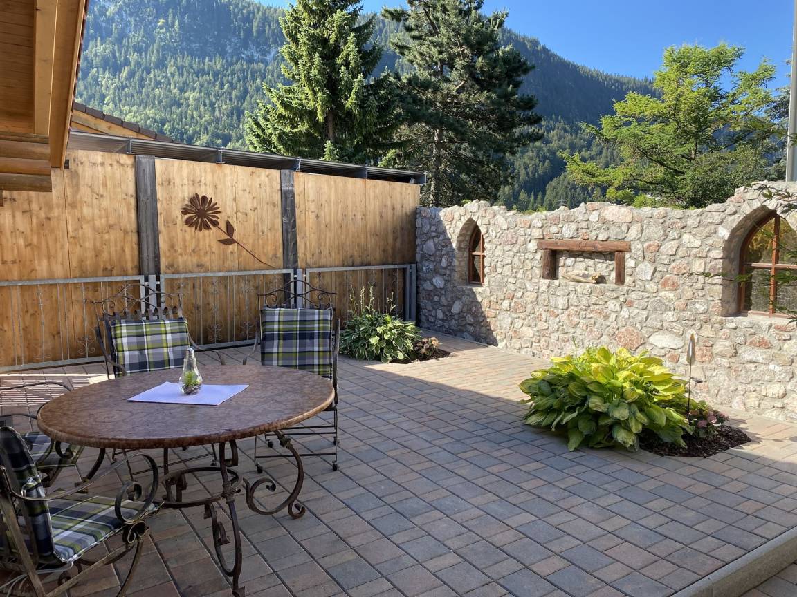90 M² Chalet ∙ 2 Schlafzimmer ∙ 4 Gäste - Reutte