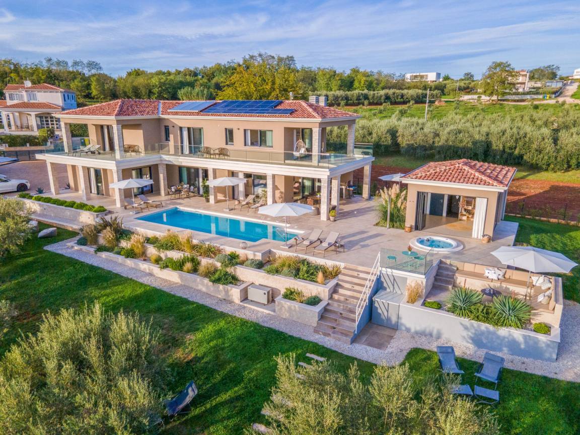 220 M² Villa ∙ 1 Schlafzimmer ∙ 8 Gäste - Brtonigla