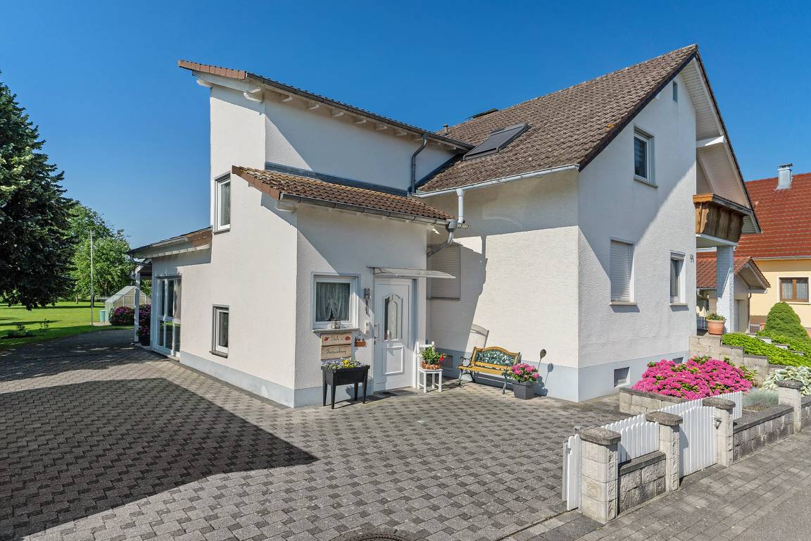 120 M² Ferienwohnung ∙ 2 Schlafzimmer ∙ 5 Gäste - Schwanau