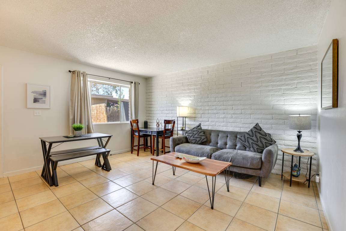 74 M² Apartamento ∙ 2 Habitaciones ∙ 4 Huéspedes - Glendale, AZ